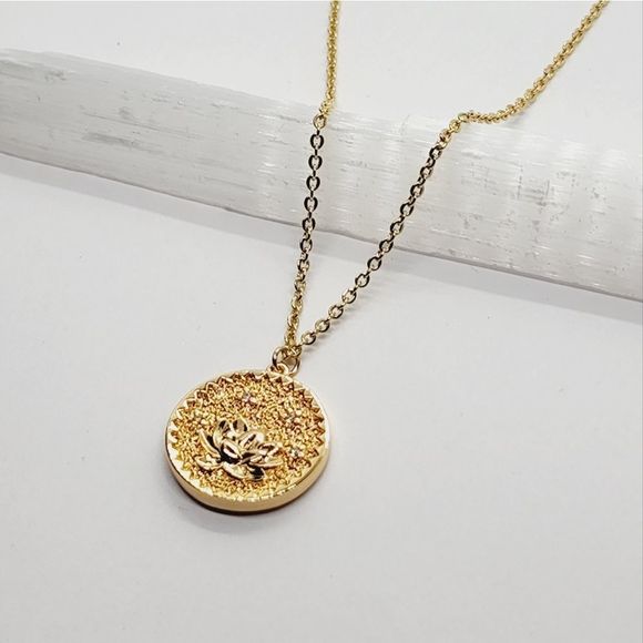 Jewelry | July Birth Flower Floral Necklace Pendant Crystals Gold Toned ...